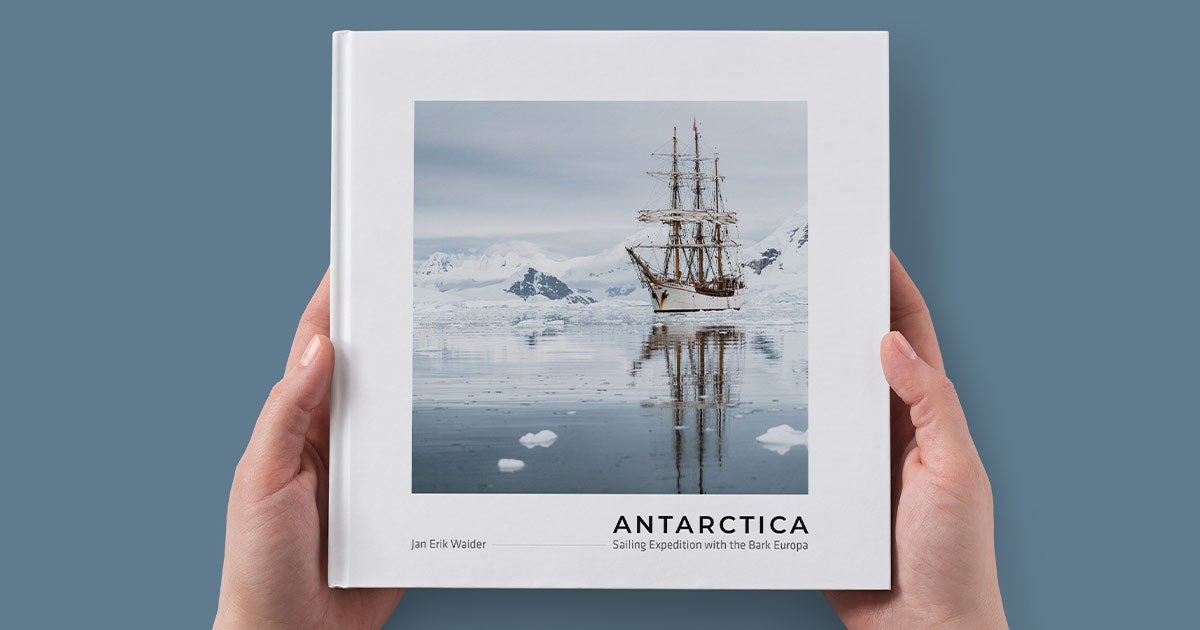 Antarctica Photo Book: Sailing Expedition with the Bark Europa